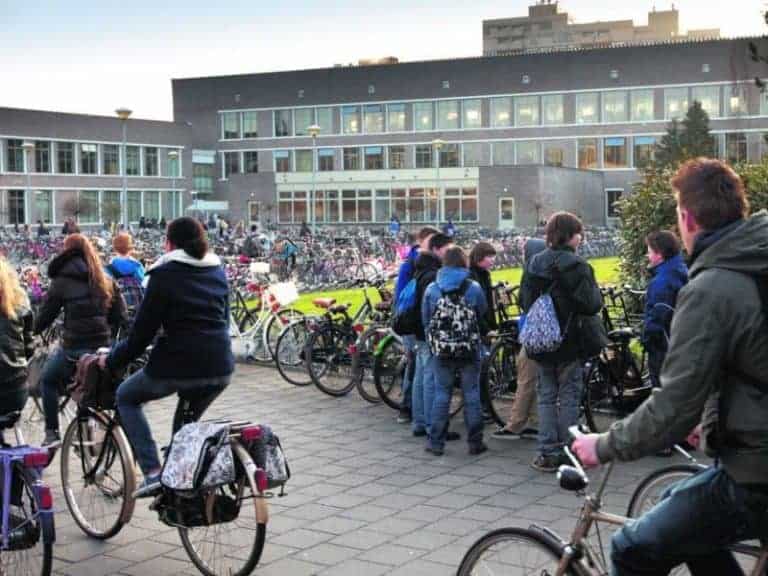 Programme année scolaire aux Pays-Bas - Langues Vivantes